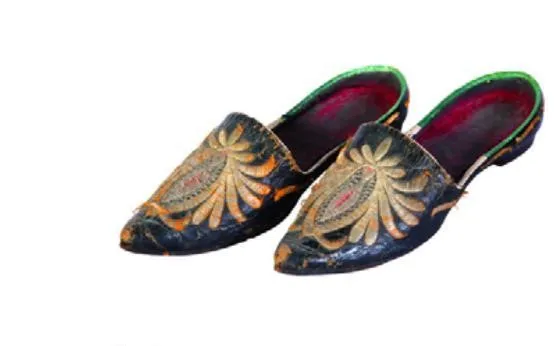 Какую обувь носили бухарские женщины в старину